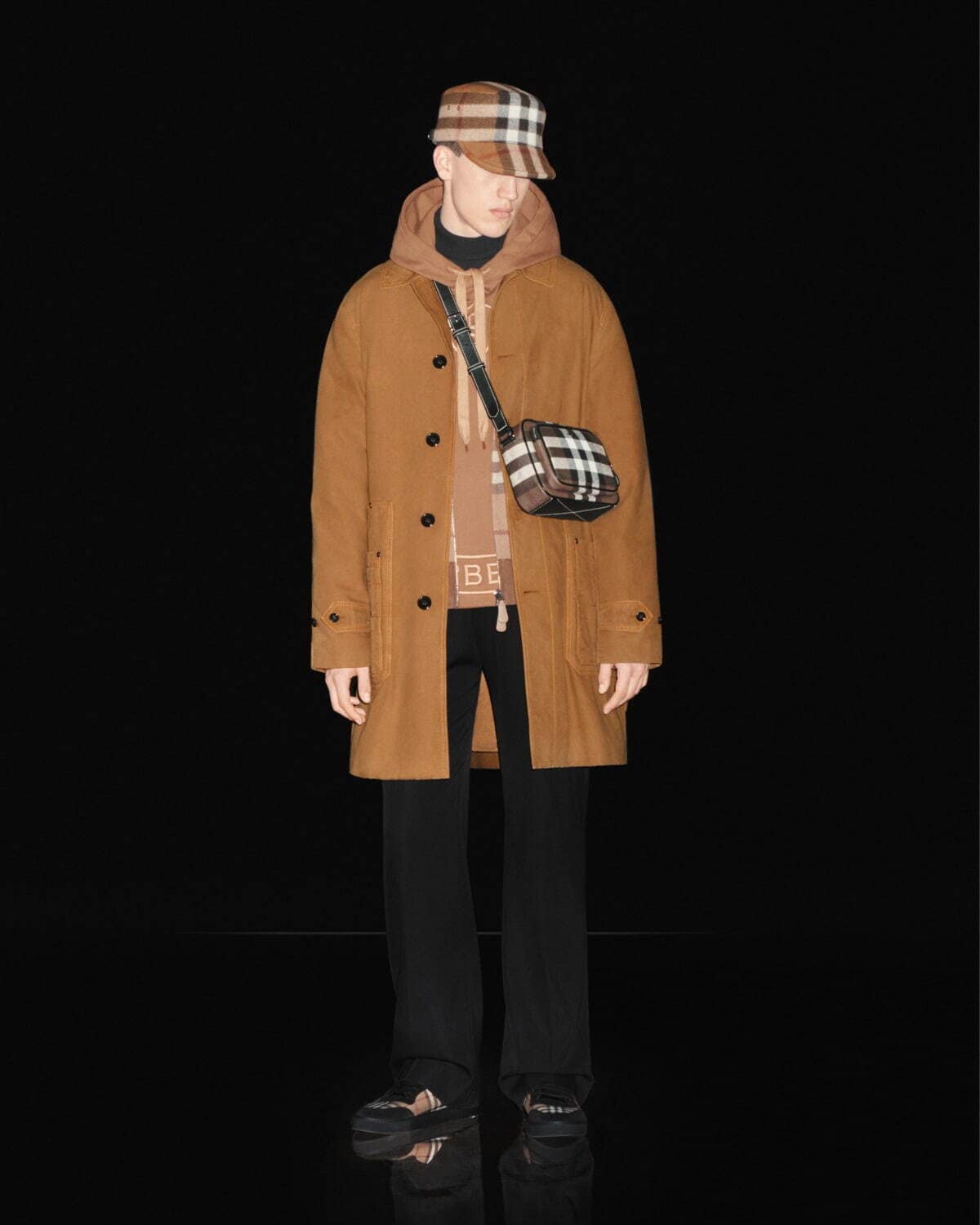 Check out Burberry’s latest 2022 festive campaign, ‘The Night Before ...